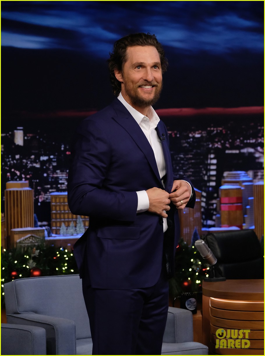 VIDEO: 'Sing' Movie Cast & Jimmy Fallon Sing 'Wonderful Christmastime ...