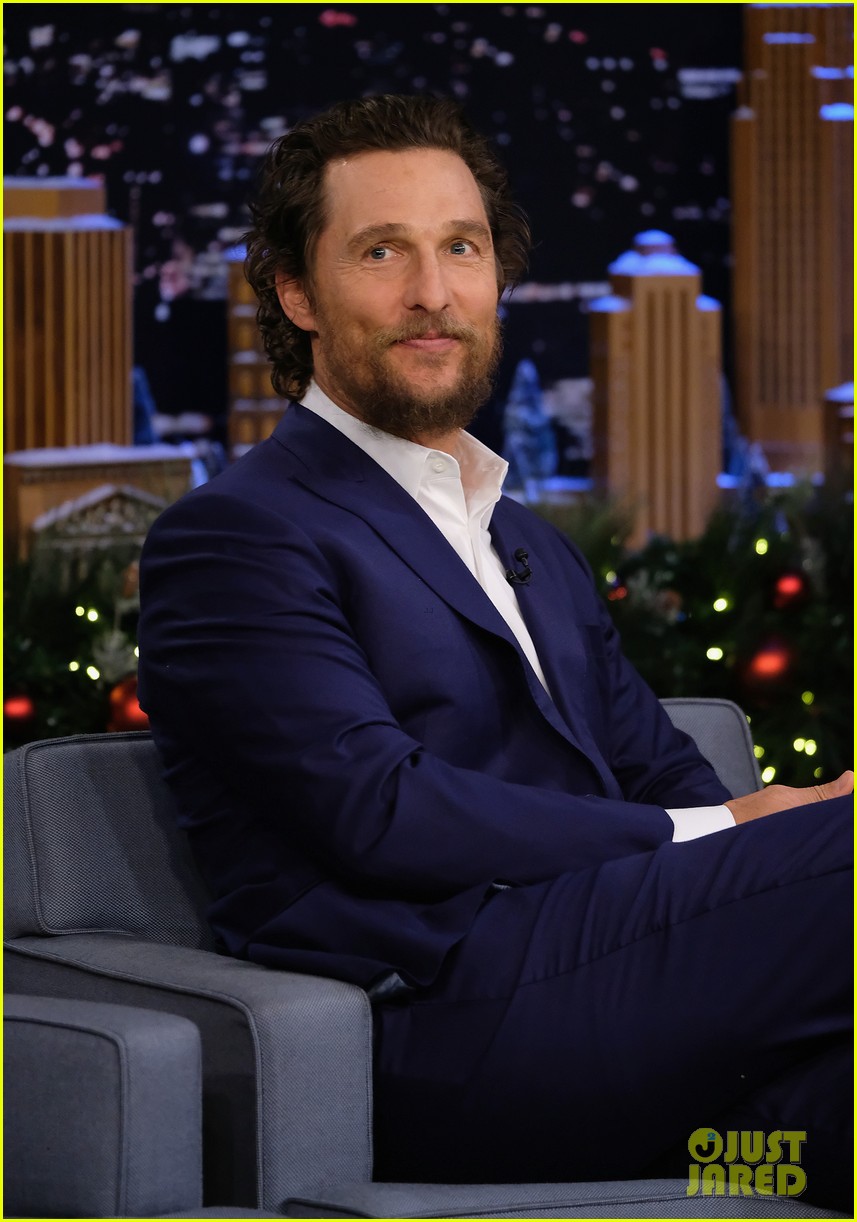 VIDEO: 'Sing' Movie Cast & Jimmy Fallon Sing 'Wonderful Christmastime ...