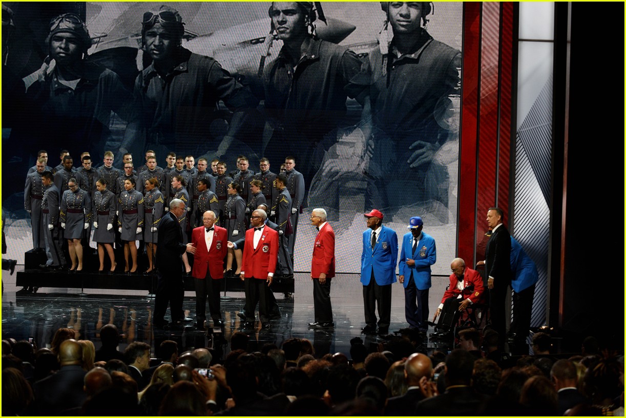 ABC's 'Taking the Stage Special - Full Performers & Celeb Guest List ...