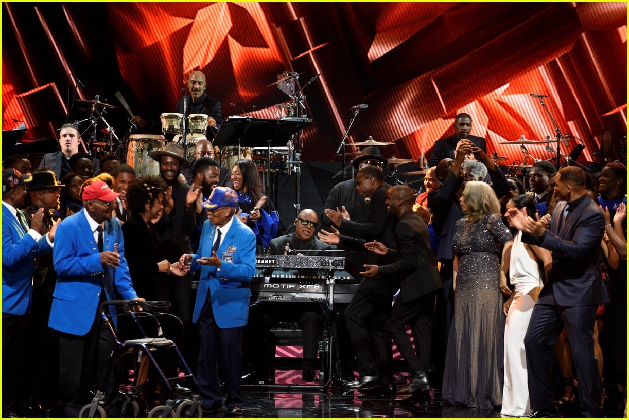 ABC's 'Taking the Stage Special - Full Performers & Celeb Guest List ...