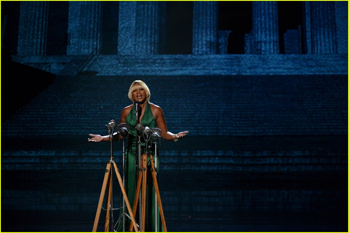 ABC's 'Taking the Stage Special - Full Performers & Celeb Guest List ...