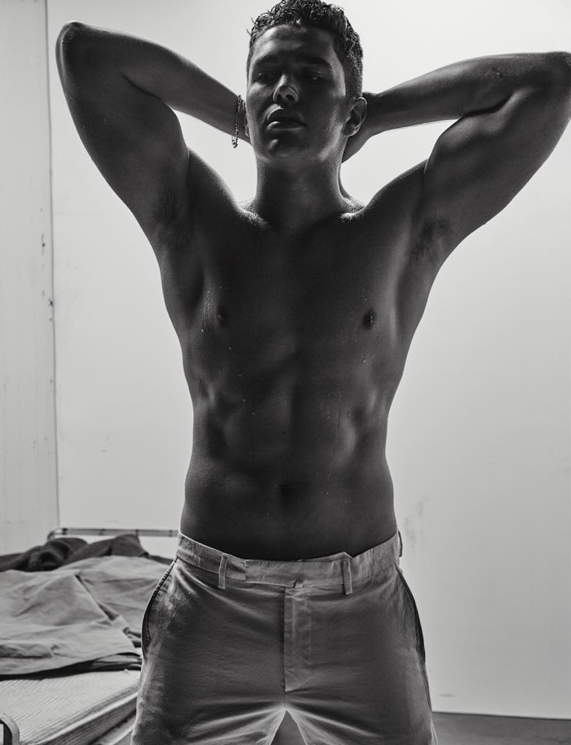 Austin Mahone Goes Shirtless For His 'L'Uomo Vogue' Feature: Photo ...