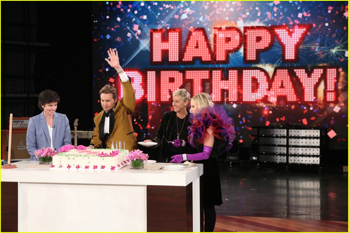 VIDEO: Kristen Bell & Dax Shepard's Interaction with Riz Ahmed Ended ...