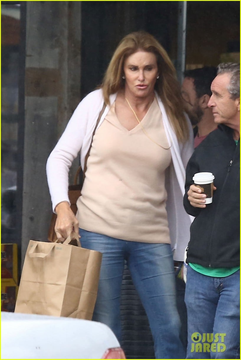 Caitlyn Jenner Steps Out After Mac Campaign Launch: Photo 3838076 ...