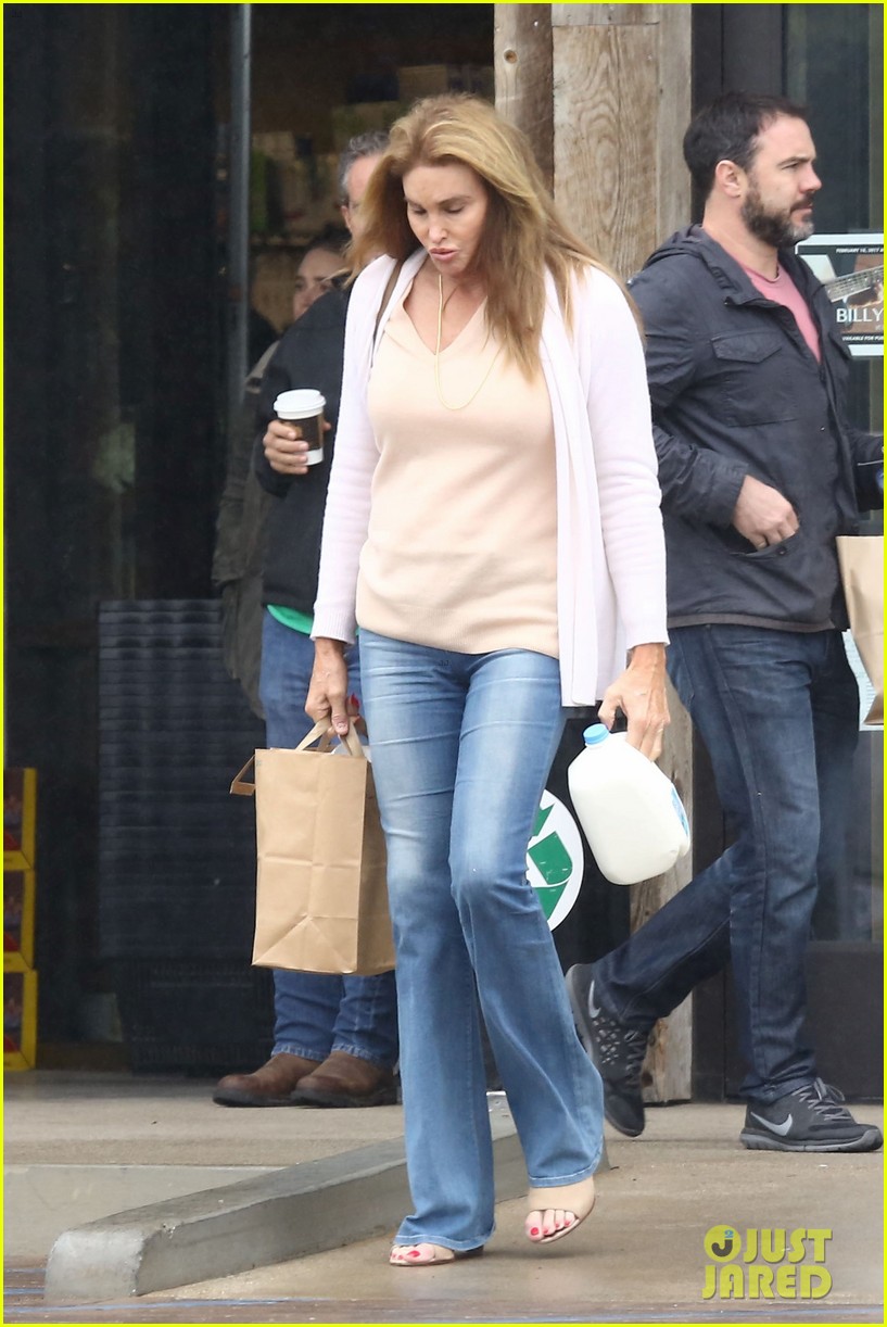 Caitlyn Jenner Steps Out After Mac Campaign Launch: Photo 3838093 ...