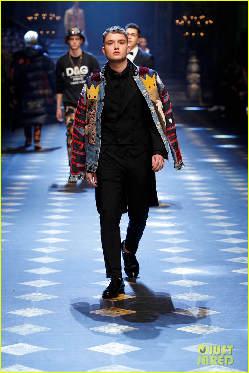 Lucky Blue Smith, Sofia Richie, & Cameron Dallas Walk Doce&Gabbana ...