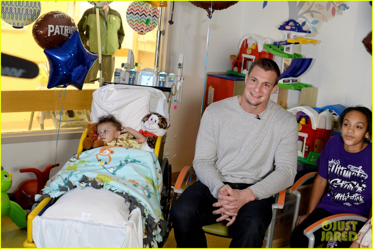 Rob Gronkowski Spends the Day Visiting Patients at Boston Children's ...