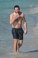 Jake Gyllenhaal Goes Shirtless for a Dip in the Ocean: Photo 3835350 ...