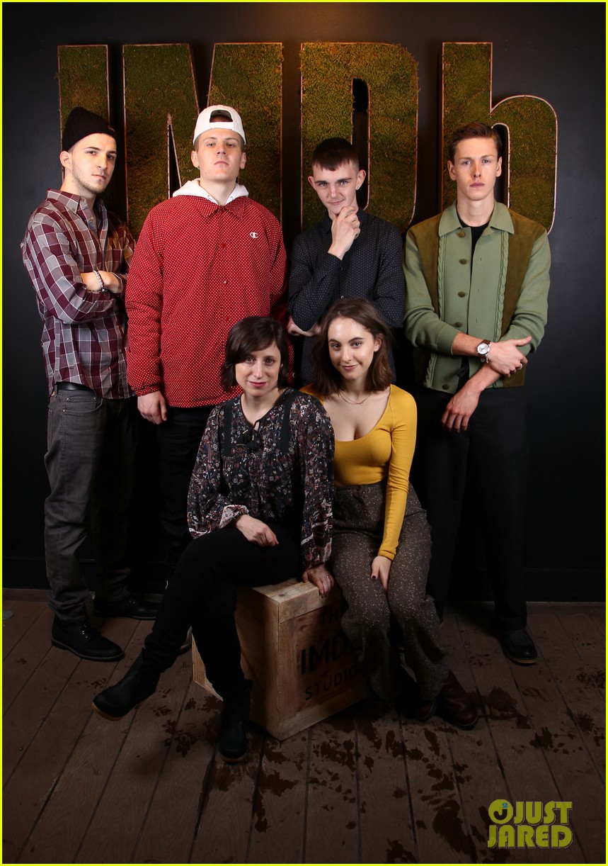 Harris Dickinson Opens Up About Sexuality at 'Beach Rats' Premiere ...