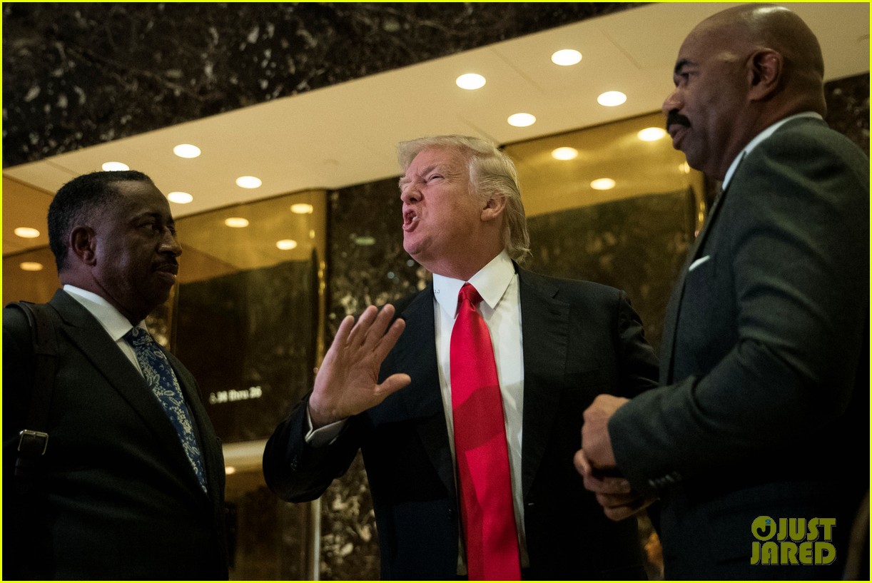 Steve Harvey Meets with Donald Trump, Has Only Words of Praise for the ...