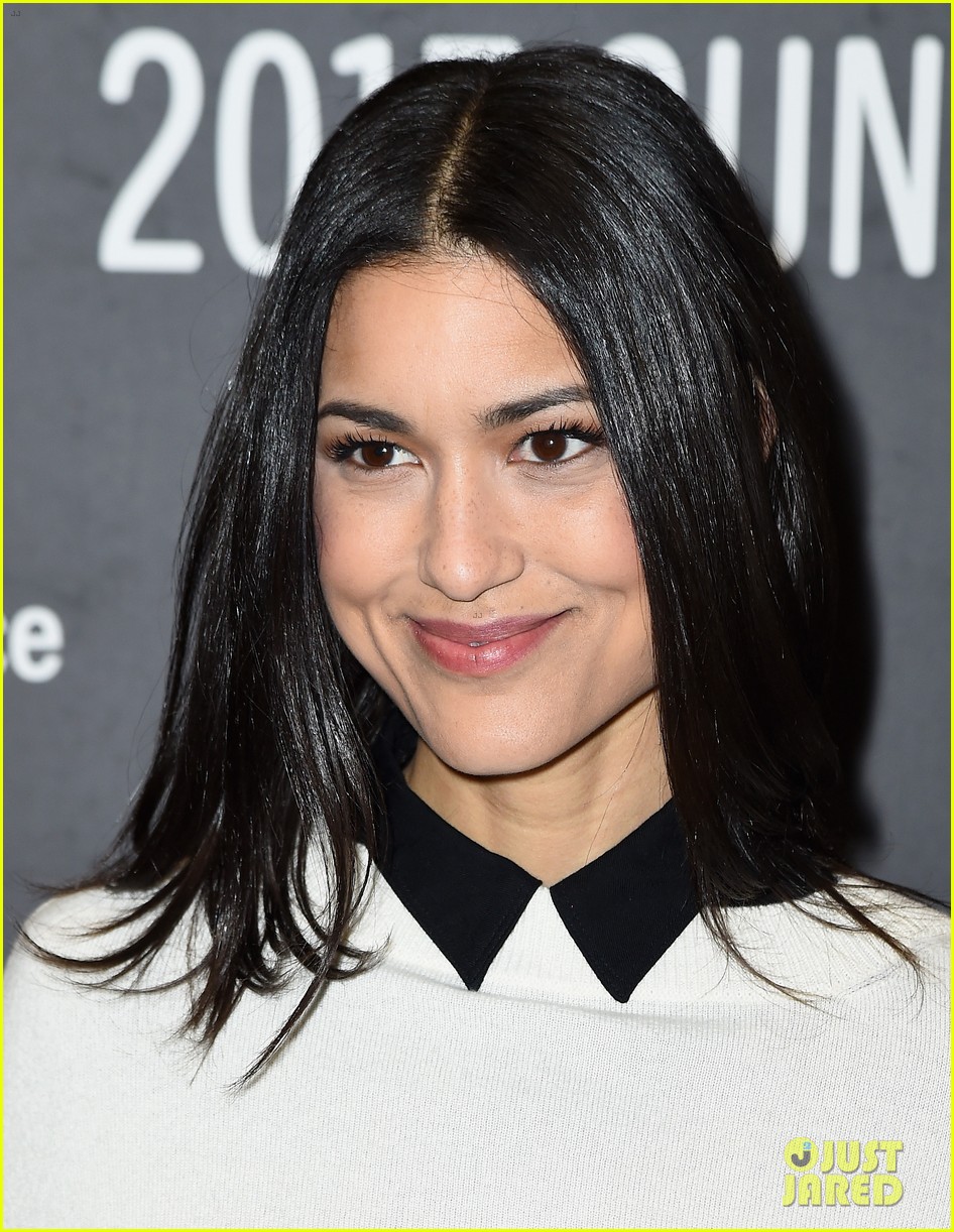 Elizabeth Olsen & Jeremy Renner Bring 'Wind River' to Sundance 2017 ...