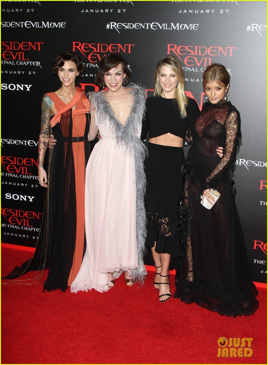 Ruby Rose Joins Milla Jovovich & Family At 'Resident Evil' L.A ...