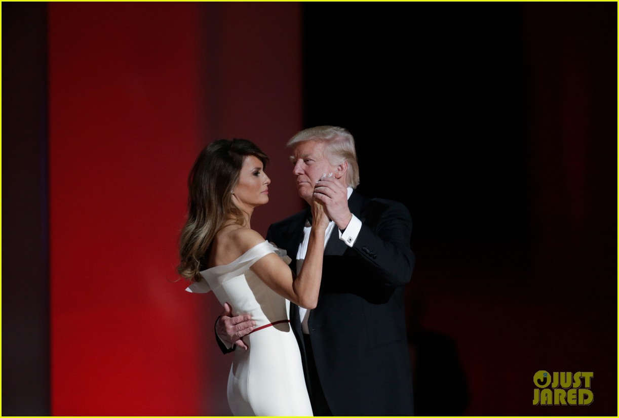 VIDEO: Donald Trump & Melania Trump Share First Dance at Inaugural Ball ...