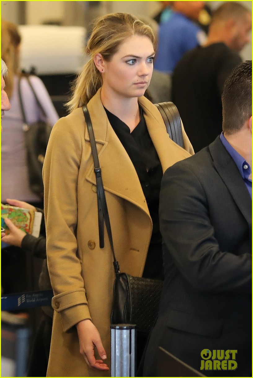 VIDEO: Kate Upton Shares Her Five Closet Must-Haves!: Photo 3844437 ...