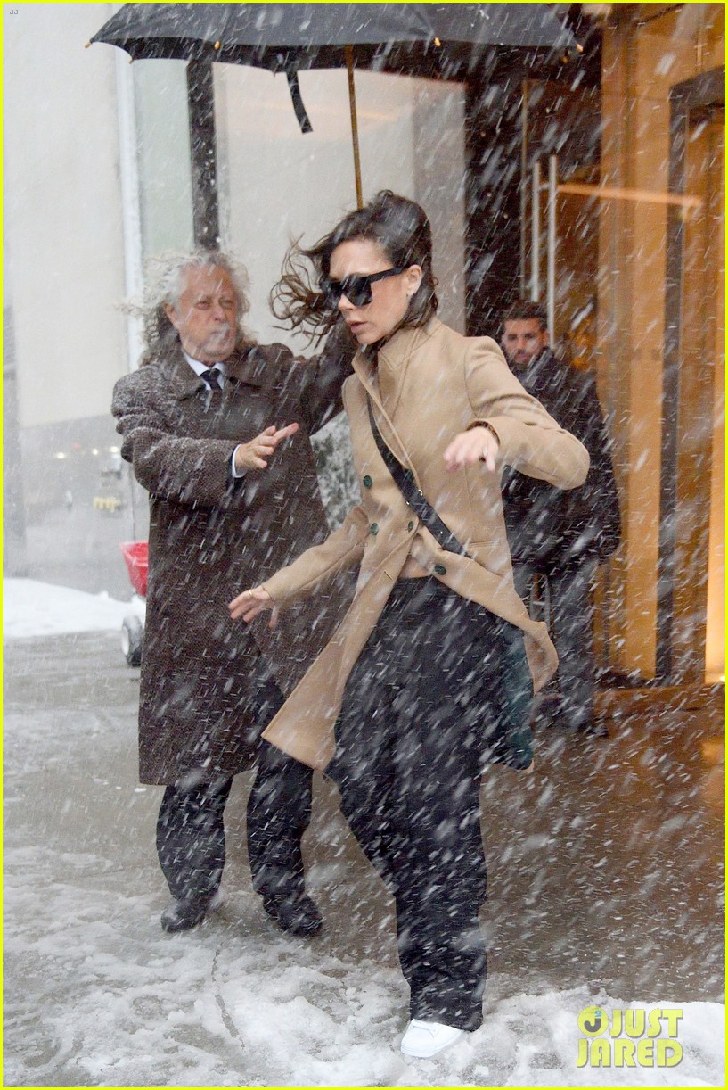 Victoria Beckham Braves Snow Storm for NYFW Work Day: Photo 3855980 ...