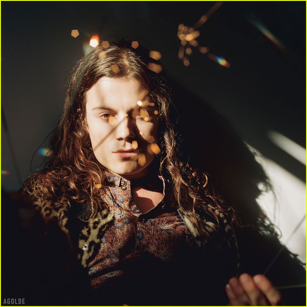 BØRNS Opens Up About Inspiration, Success & Newfound Fame: Photo ...