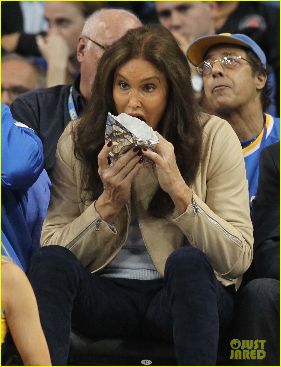 Caitlyn Jenner & Jessica Alba Sit Courtside at UCLA Game: Photo 3862494 ...