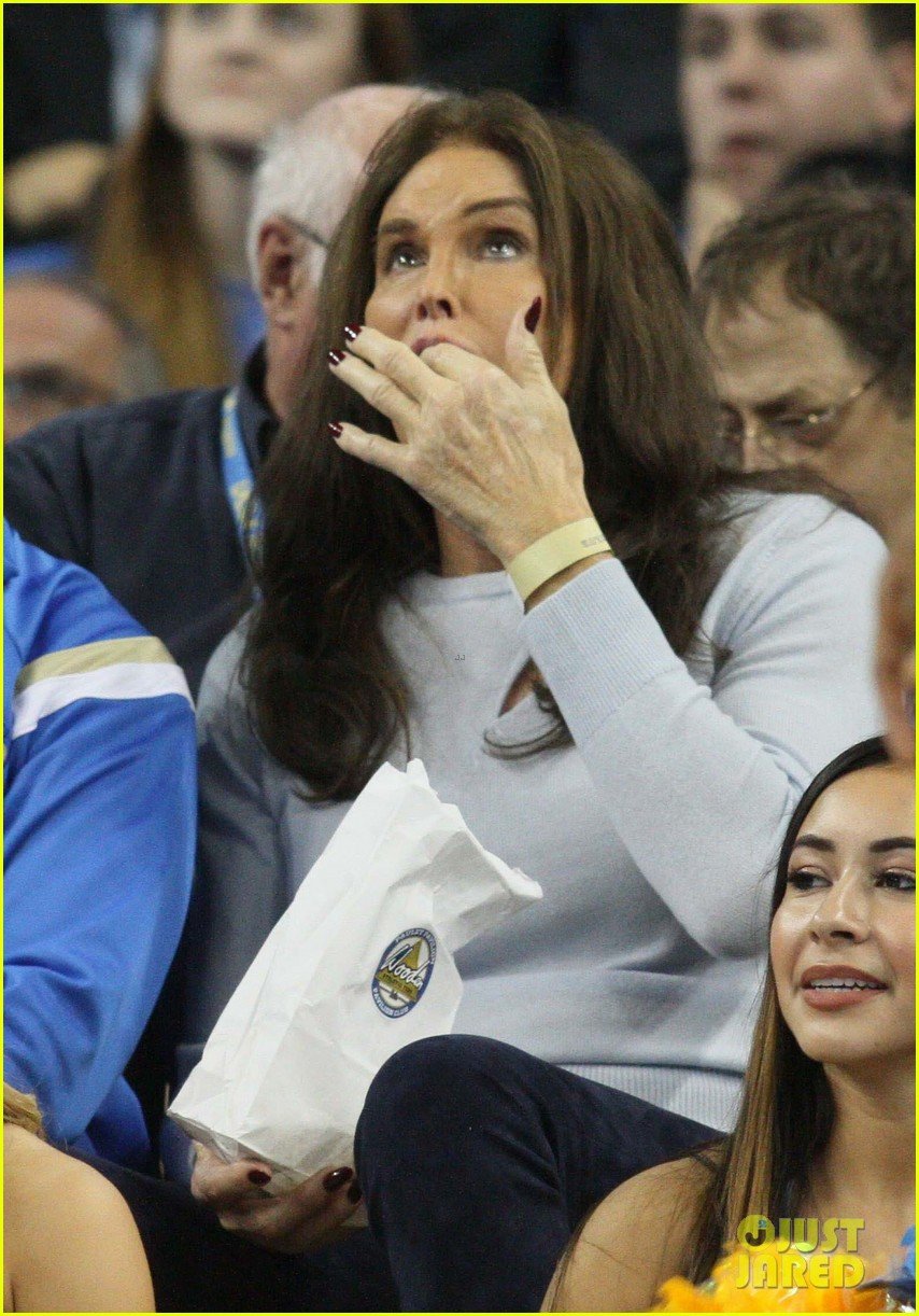 Caitlyn Jenner & Jessica Alba Sit Courtside at UCLA Game: Photo 3862508 ...