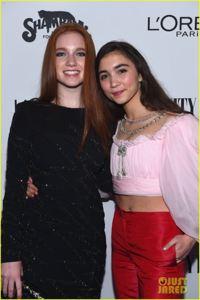 Dove Cameron, Maddie Ziegler, & Ariel Winter Glam Up for Vanity Fair's ...