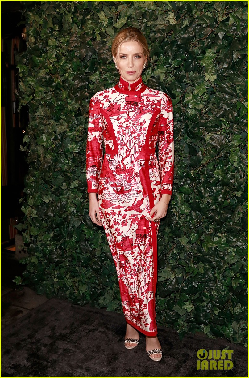 Emilia Clarke, Thandie Newton, & Caitriona Balfe Glam Up to Celebrate ...