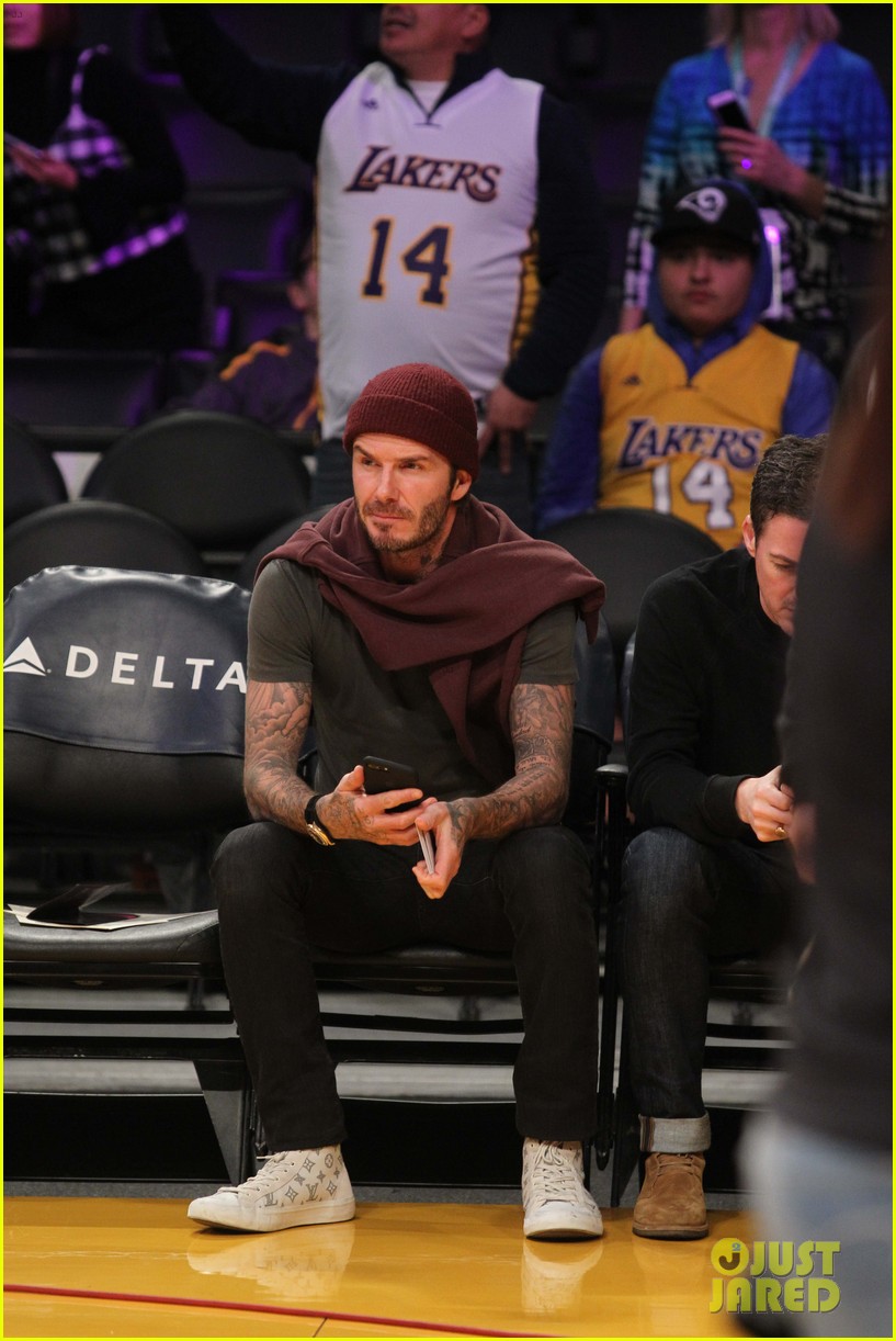David Beckham is Smokin' Hot Sitting Courtside at Lakers Game: Photo ...