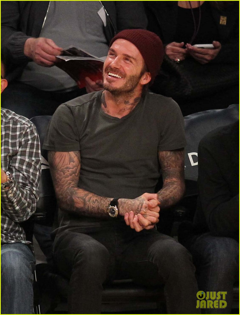 David Beckham is Smokin' Hot Sitting Courtside at Lakers Game: Photo ...