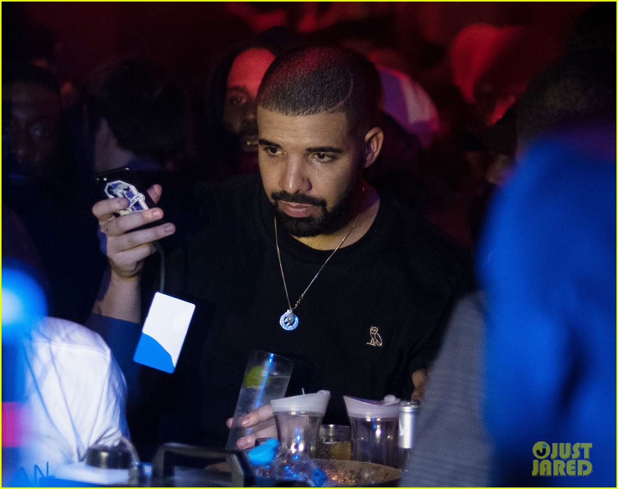 Drake Drops $30K During Secret Performance & Party for Close Friends ...