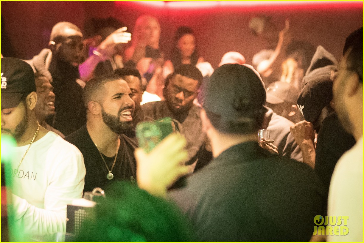 Drake Drops $30K During Secret Performance & Party for Close Friends ...