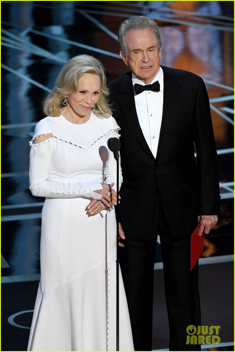 Faye Dunaway on Best Picture Fail: 'I'm Not Going to Speak About It ...