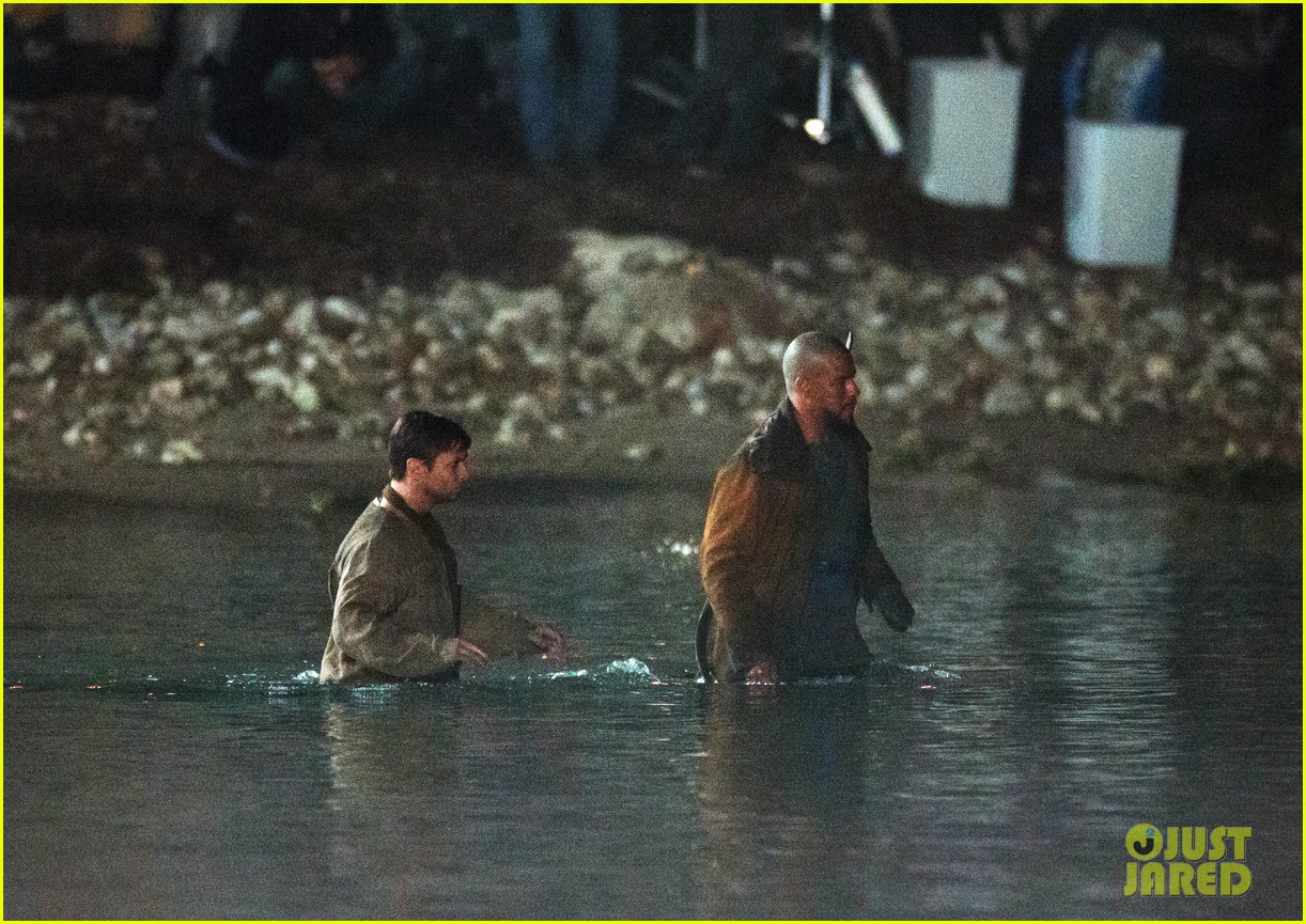 Jamie Foxx Starts Filming 'Robin Hood: Origins' with Taron Egerton ...