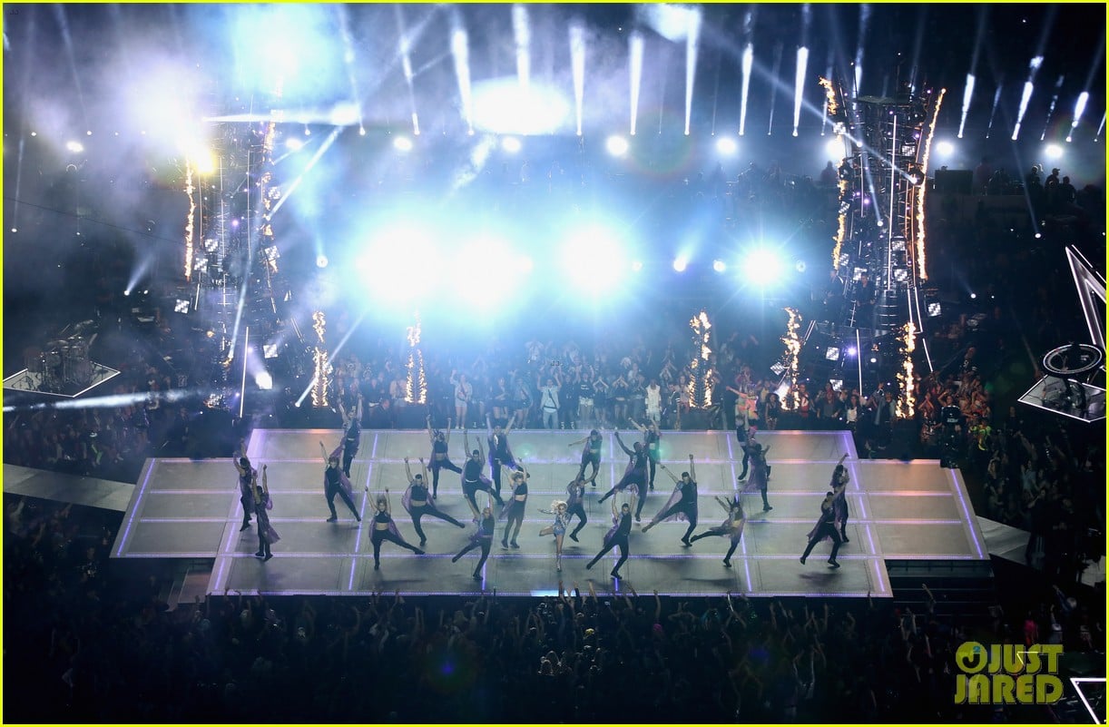 Relive Lady Gaga's Halftime Show with These Amazing Photos!: Photo ...