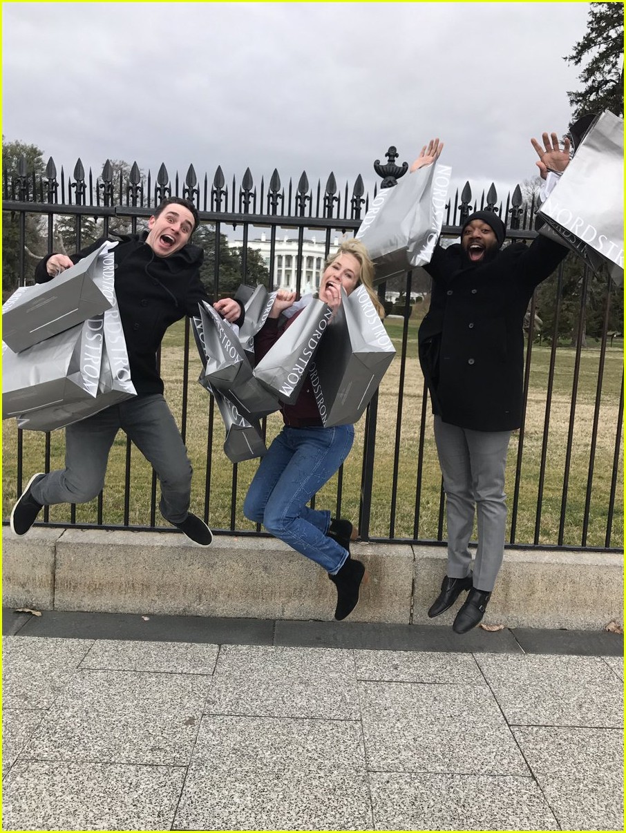 Chelsea Handler Trolls Donald Trump at the White House: Photo 3856102 ...