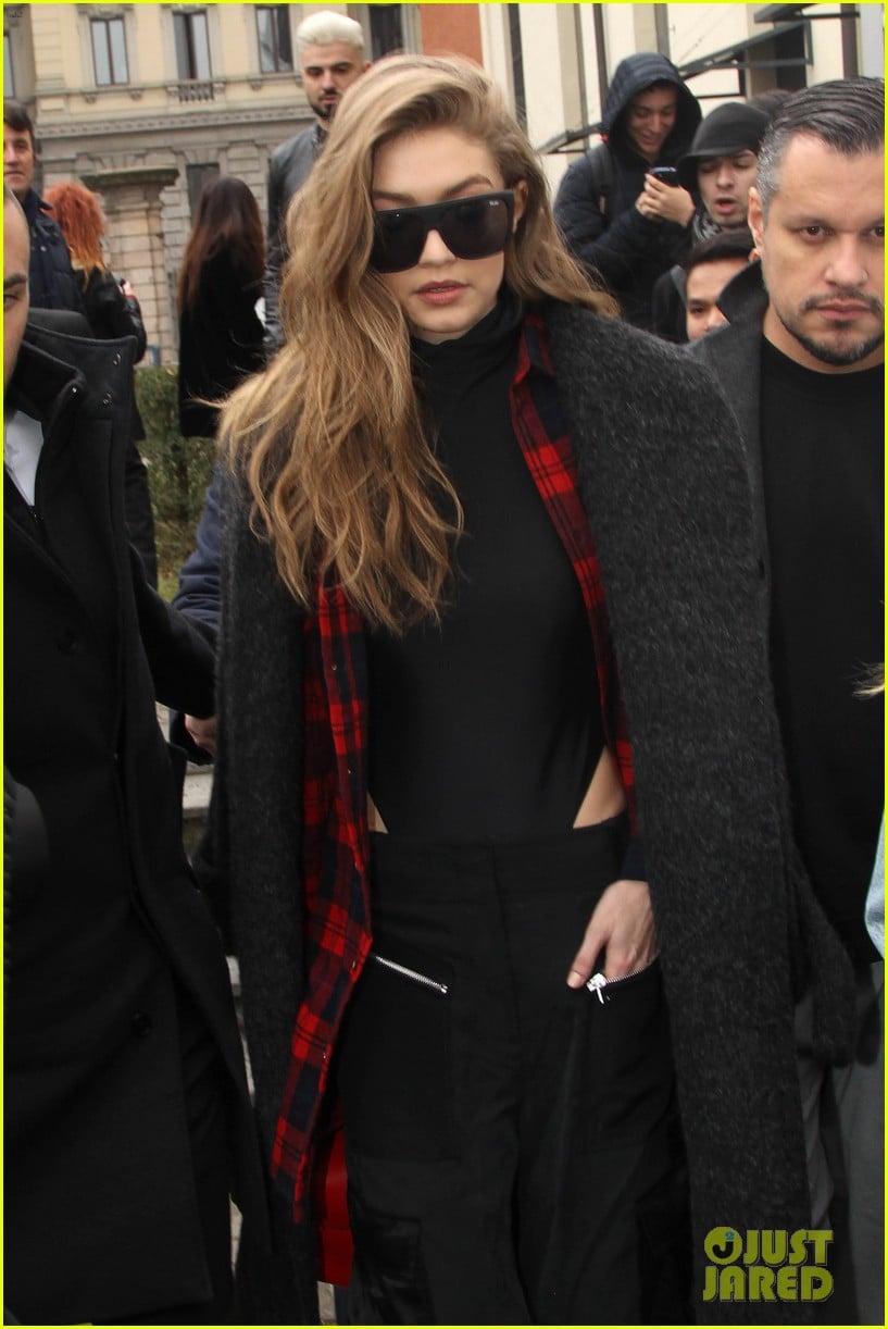 Kendall Jenner Walks Alongside Hadid Sisters For Fendi Show: Photo ...