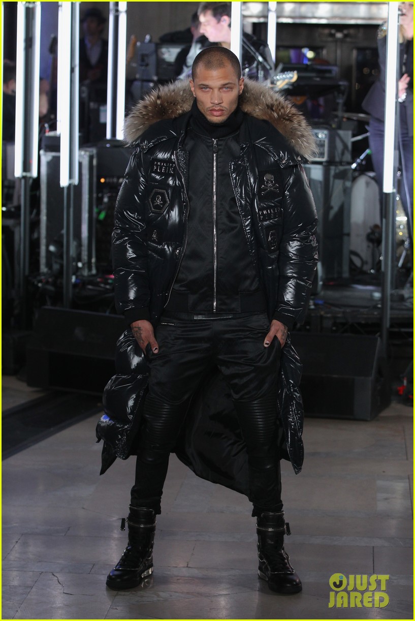 'Hot Mugshot Guy' Jeremy Meeks Makes NYFW Debut!: Photo 3859798 ...