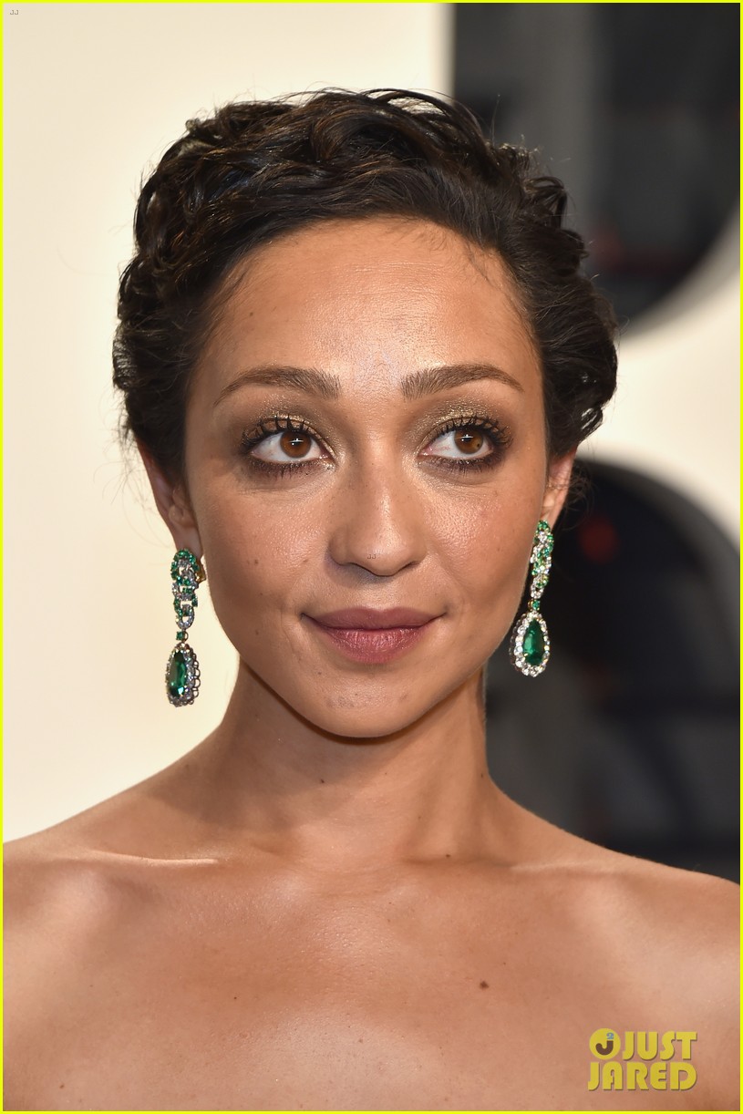 Ruth Negga's Boyfriend Dominic Cooper Joins Her at Vanity Fair Oscars ...