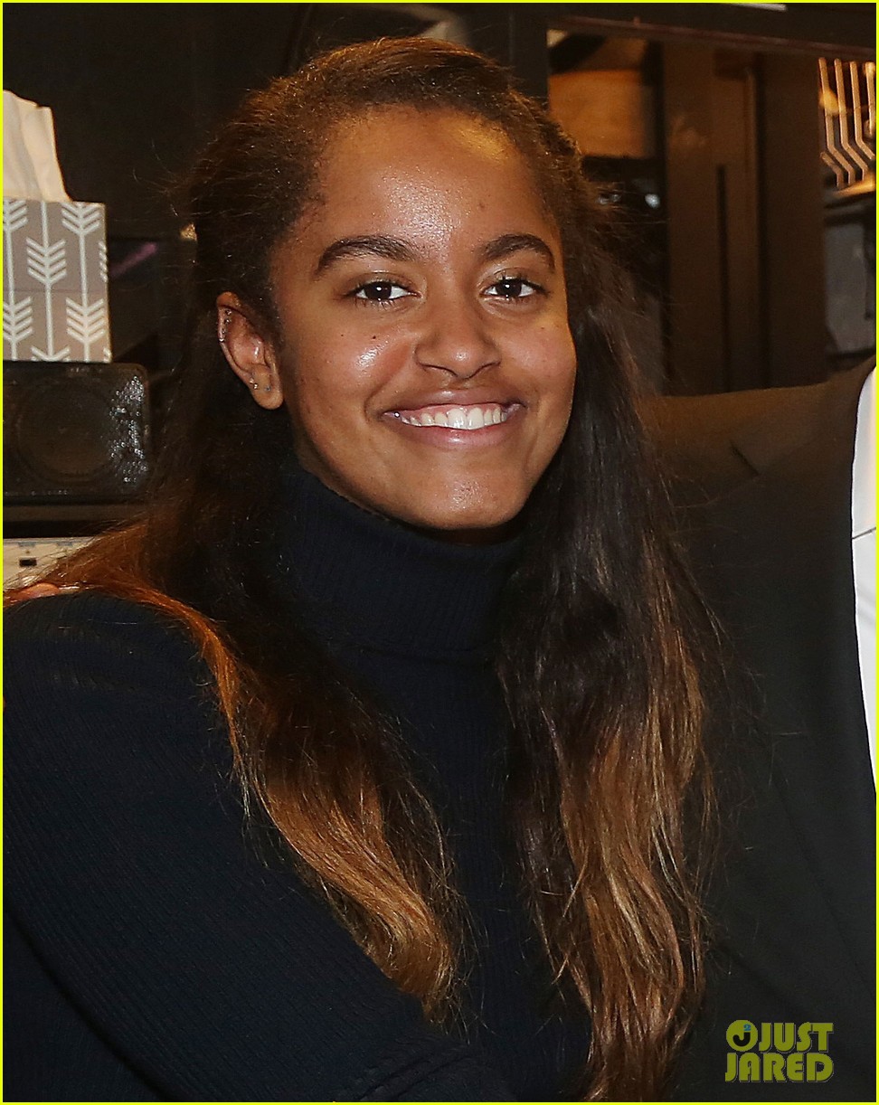 Barack Obama Visits Malia in New York, Checks Out 'The Price' on ...