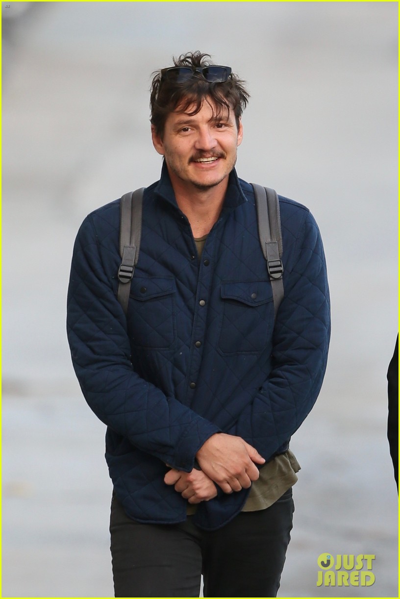 Pedro Pascal Says There Will Be 'A Lot Of Cocaine' On 'Narcos' Season 3 ...