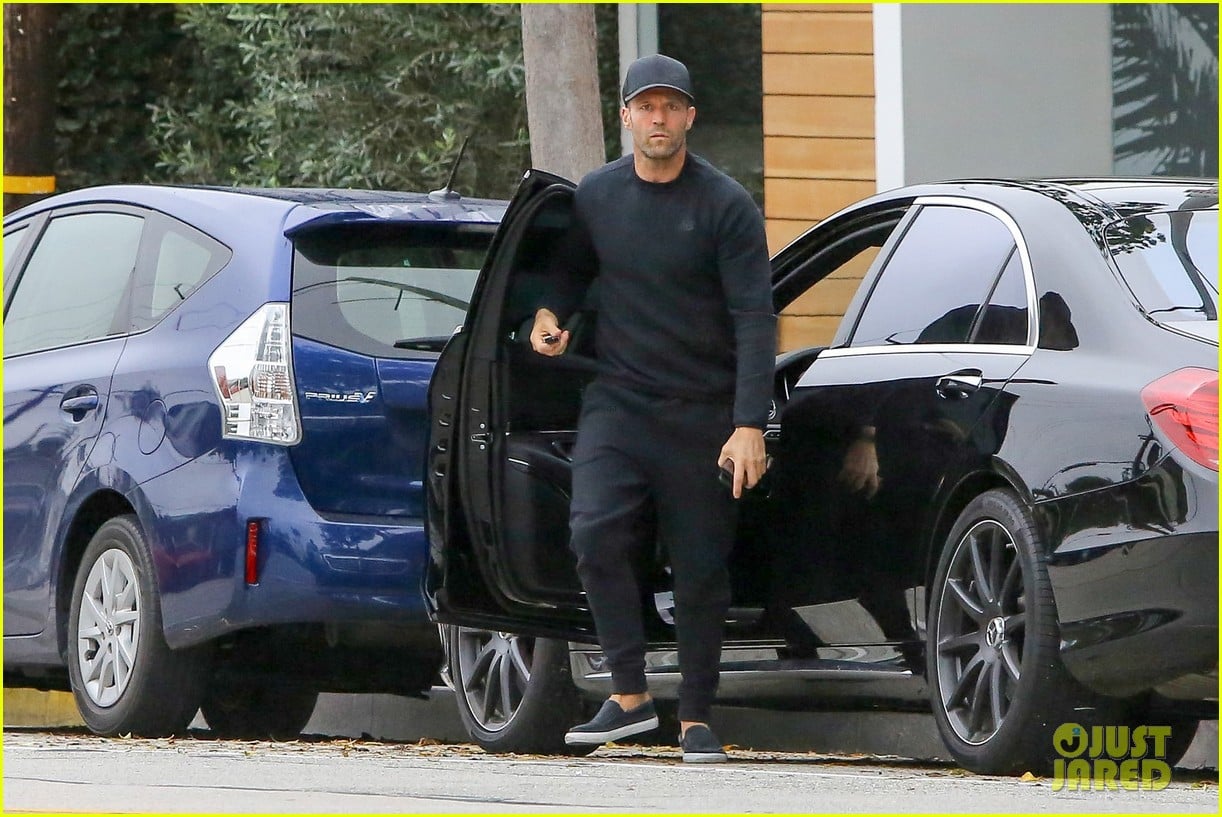 Dad-to-Be Jason Statham Grabs Coffee in WeHo: Photo 3862700 | Jason ...
