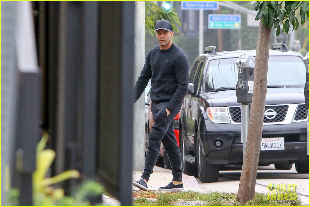 Dad-to-Be Jason Statham Grabs Coffee in WeHo: Photo 3862698 | Jason ...