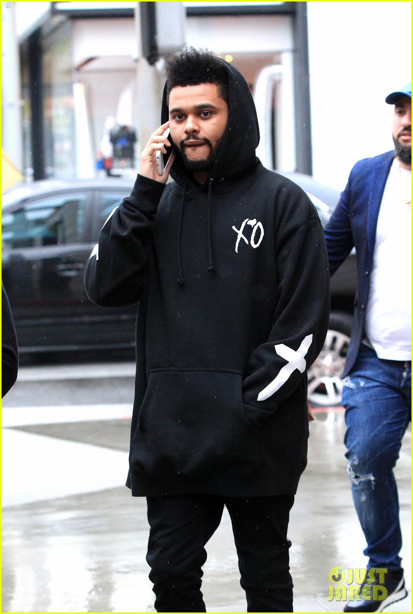 The Weeknd Puts His Stamp of Approval on This 'Starboy' & 'Stranger ...