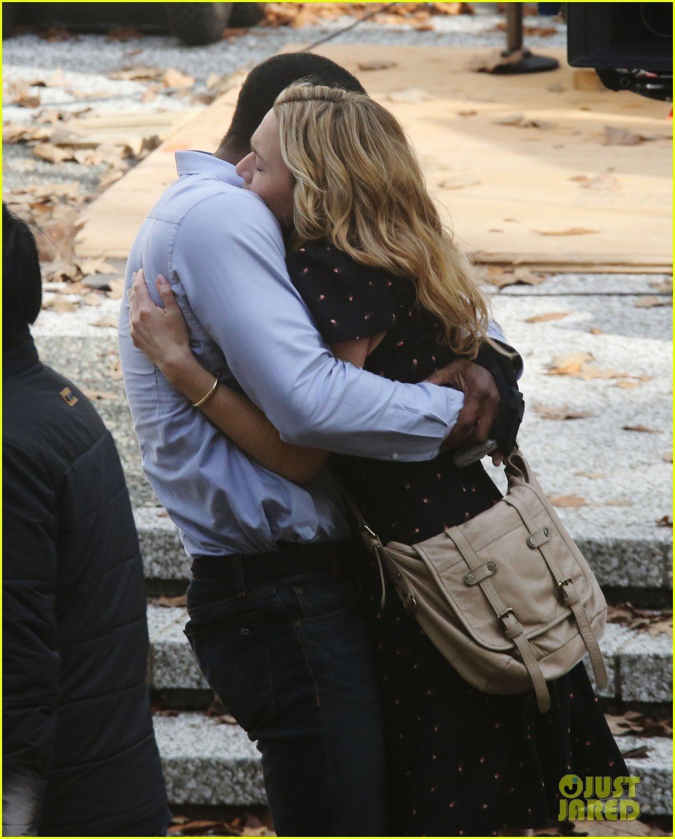 Idris Elba & Kate Winslet Kiss on 'Mountain Between Us' Set: Photo 3863331 | Idris Elba, Kate ...