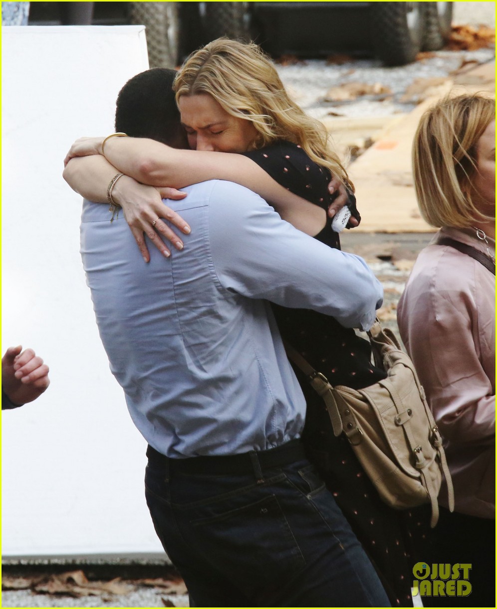 Idris Elba & Kate Winslet Kiss on 'Mountain Between Us' Set: Photo 3863342 | Idris Elba, Kate ...