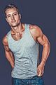 This Is Us' Justin Hartley Puts His Muscles on Display for 'Bello ...