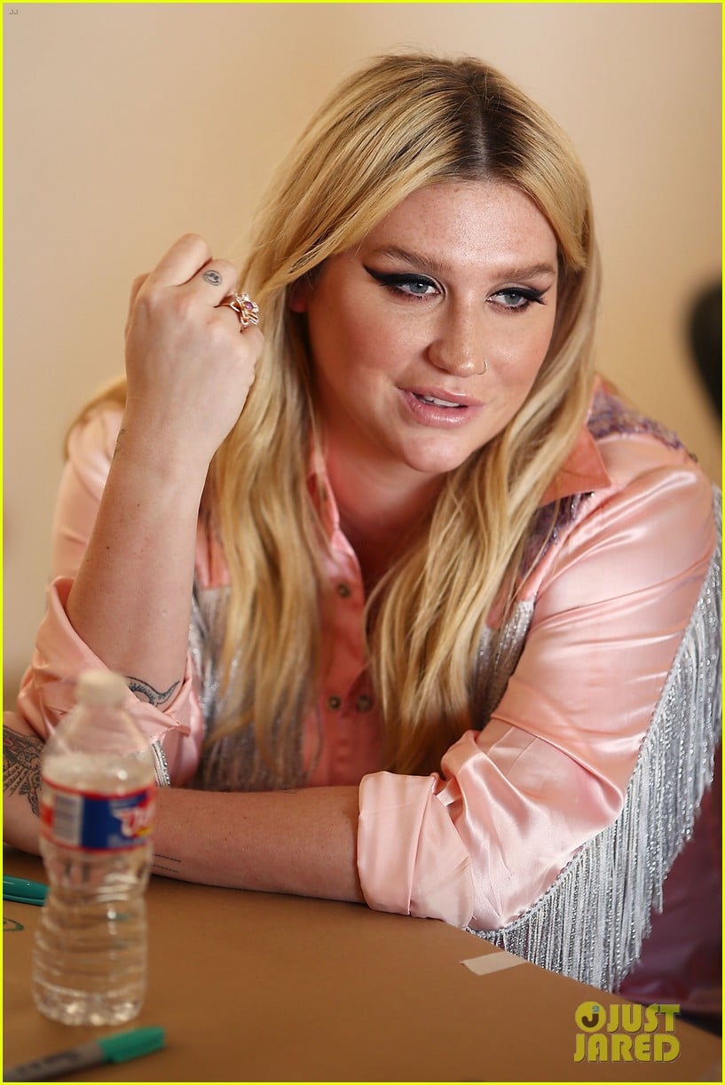 Kesha Talks Dropping The Dollar Sign Out Of Her Name: 'I Let Go Of My ...