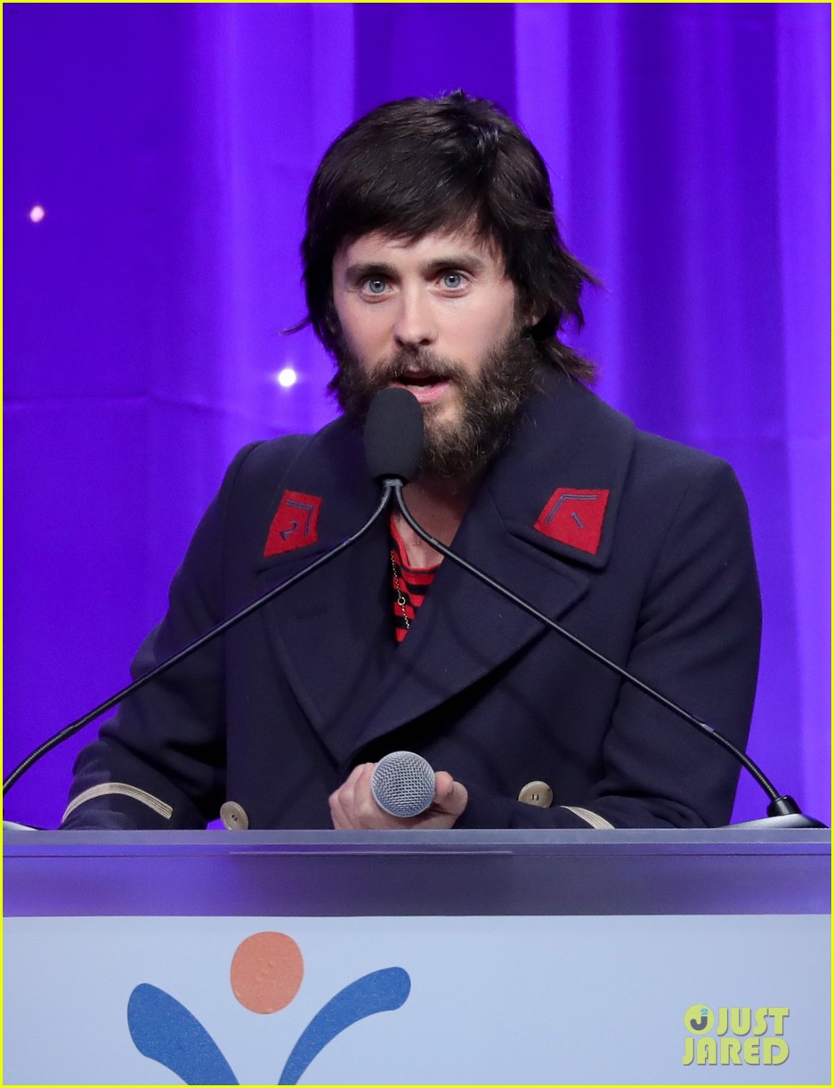 Jared Leto Helps Honor Sue Kroll At Venice Family Clinic Silver Circle ...