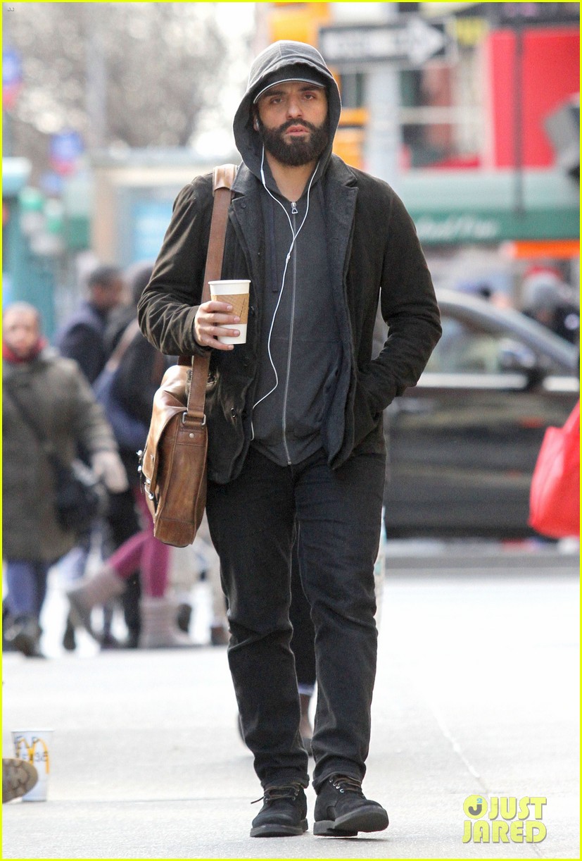Oscar Isaac Gets To Work on New Film 'Life Itself' in NYC: Photo ...