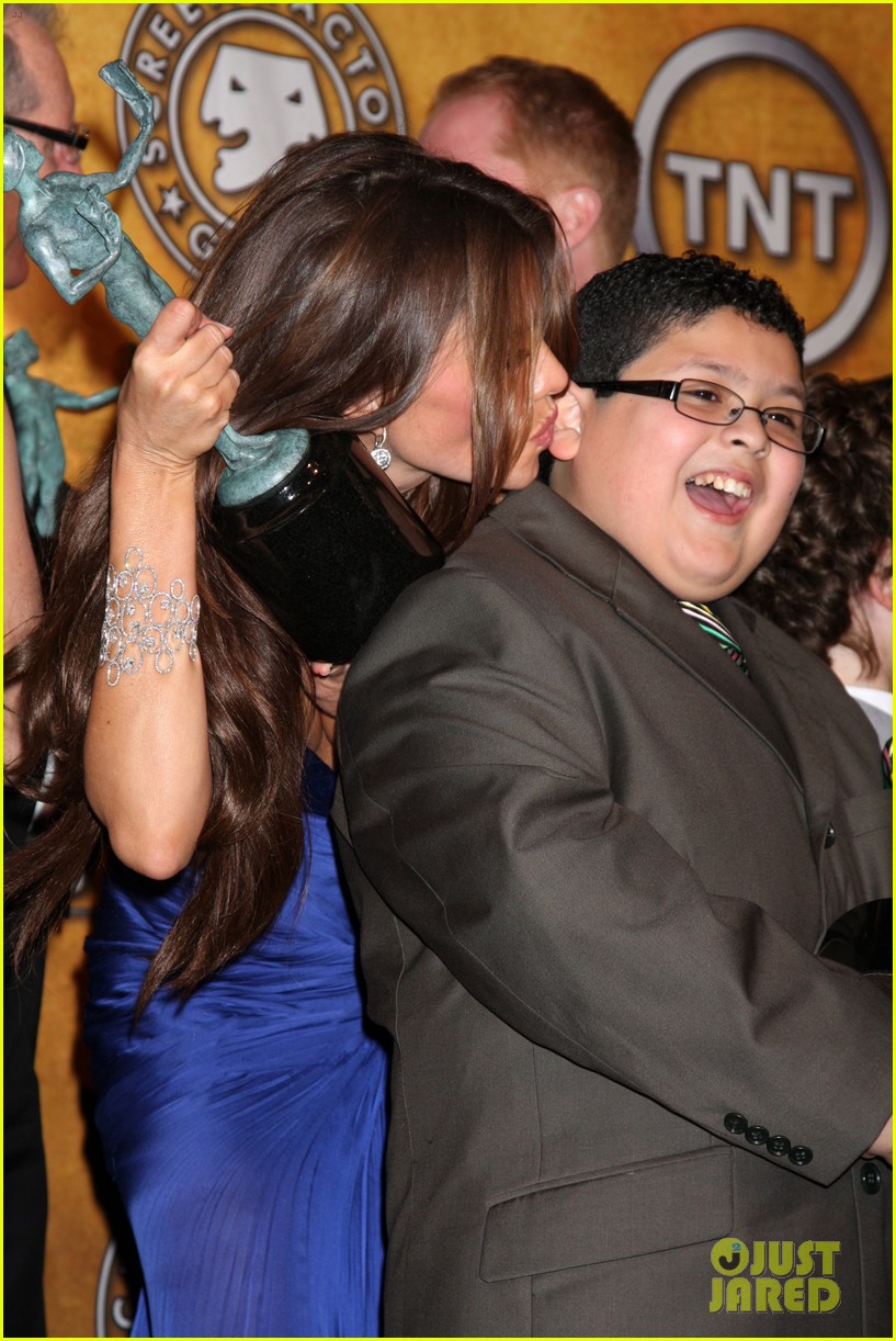 Sofia Vergara Sends Love to 'Modern Family' Co-Star Rico Rodriguez ...