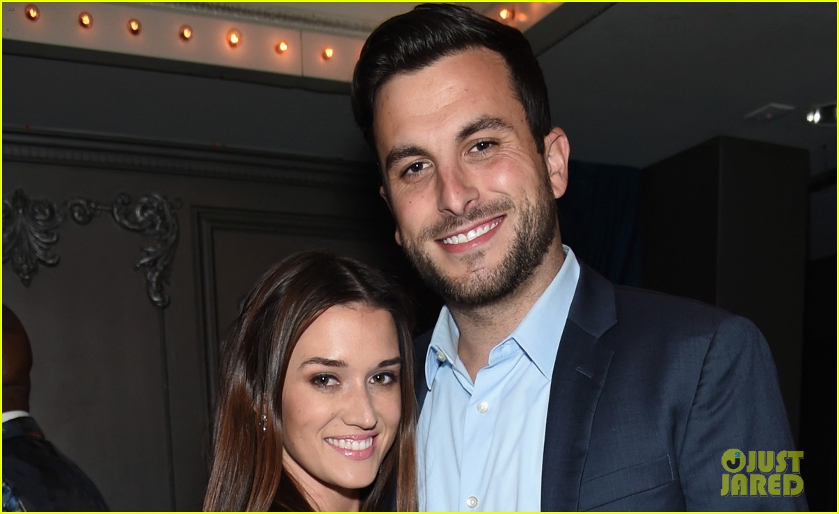 Bachelor in Paradise's Jade Roper Is Pregnant, Expecting Baby with ...