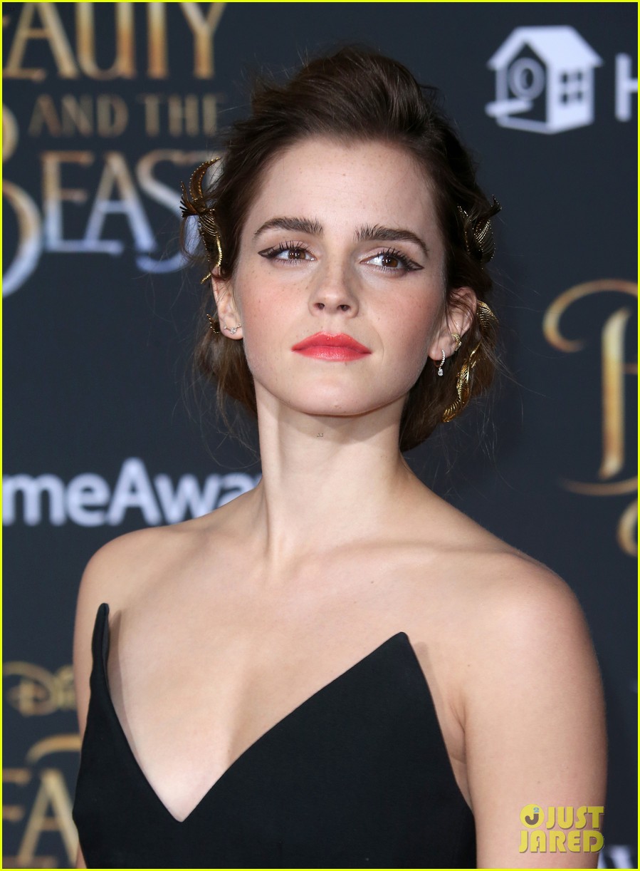 Emma Watson's LA Premiere Look Made 'Beauty & The Beast' Come to Life ...