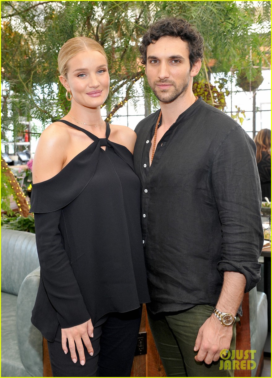 Pregnant Rosie Huntington-Whiteley Helps Rachel Zoe Celebrate Her ...